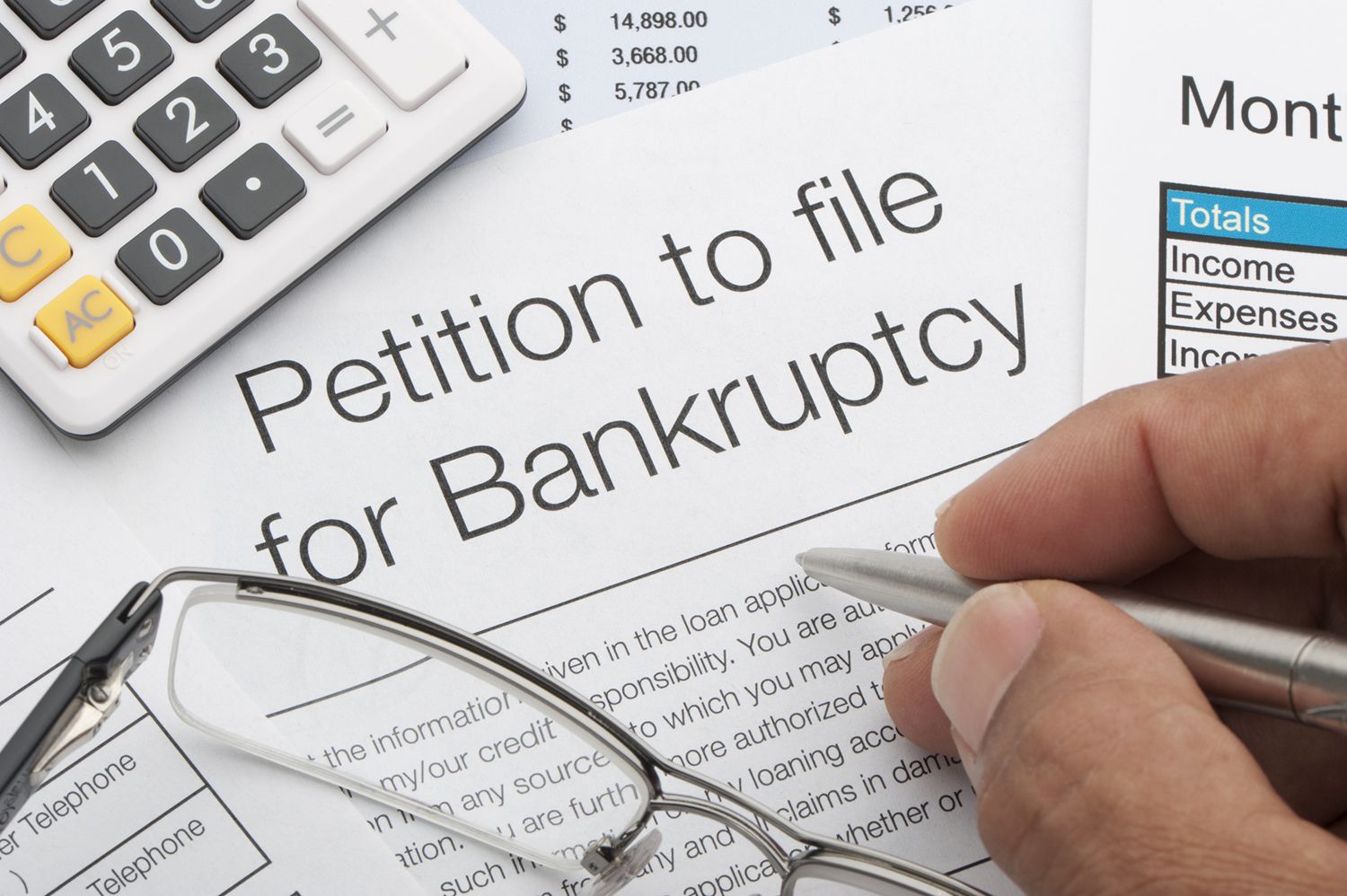 You might need to file for bankruptcy if you see any of these signs ...